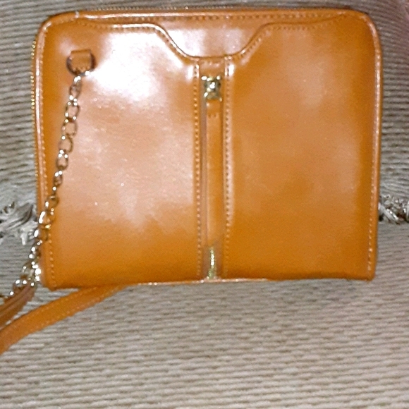 Gianni Bini | Bags | Vintage Tan Shoulder Bag | Poshmark